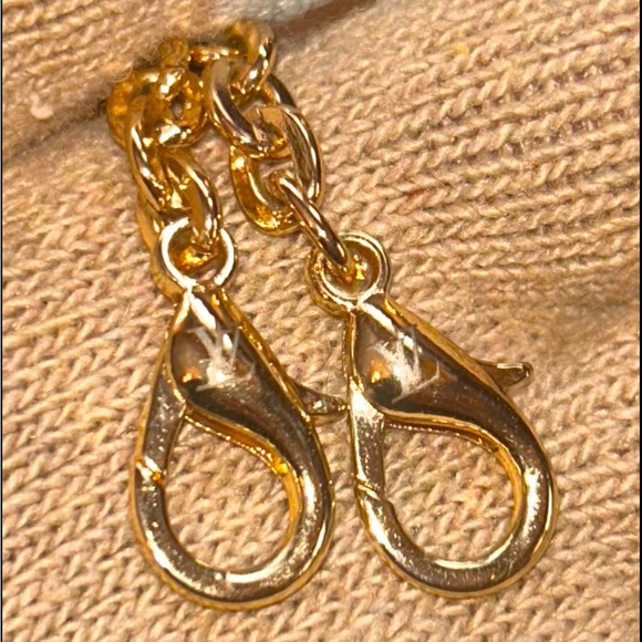 Louis Vuitton | Jewelry | Louis Vuitton Authentic Stamped Gold Chain ...